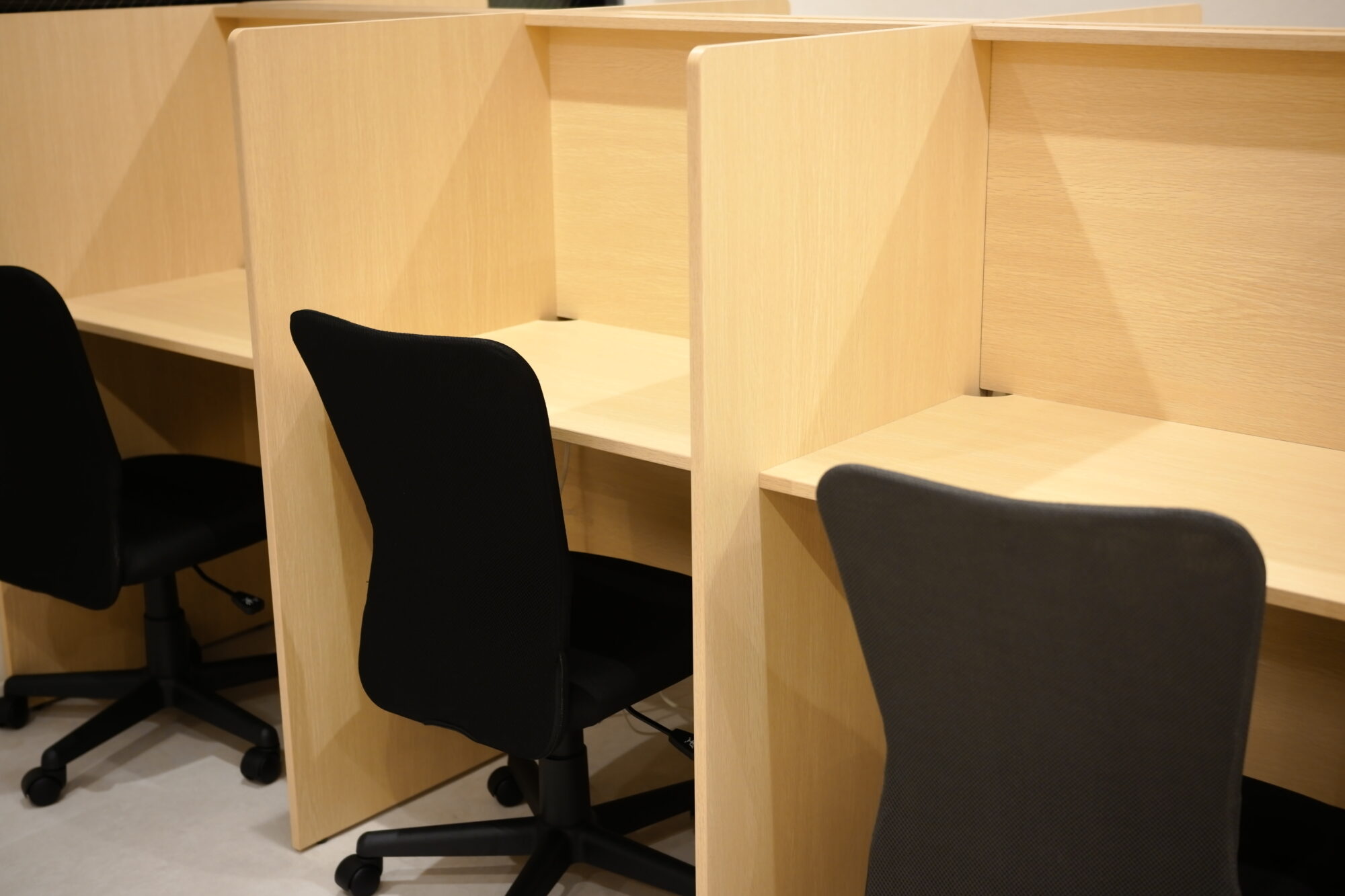 岐阜の自習室 スタディカフェ (Re:Study Cafe) - 高校生・社会人の資格、受験勉強ならここ